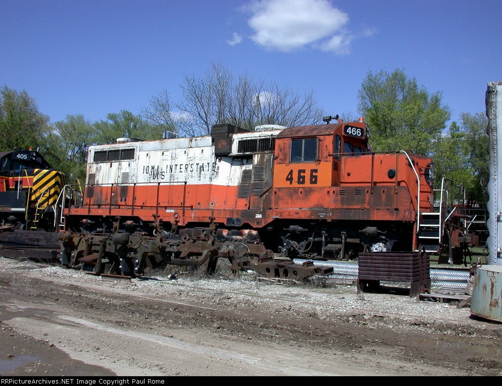 IAIS 466, EMD GP8, at the IAIS Yard
